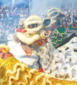 Year of the Dragon kicks off at Maui Mall | News, Sports, Jobs - Maui News